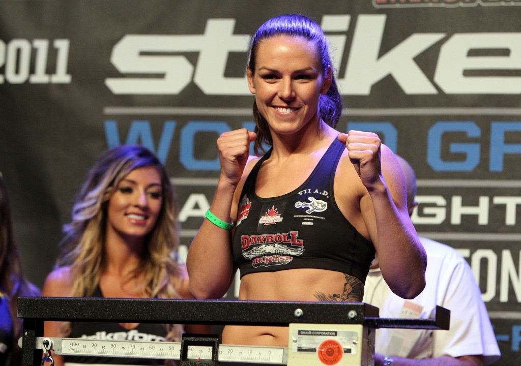 Portrait de combattante : Alexis Davis | Globe-MMA